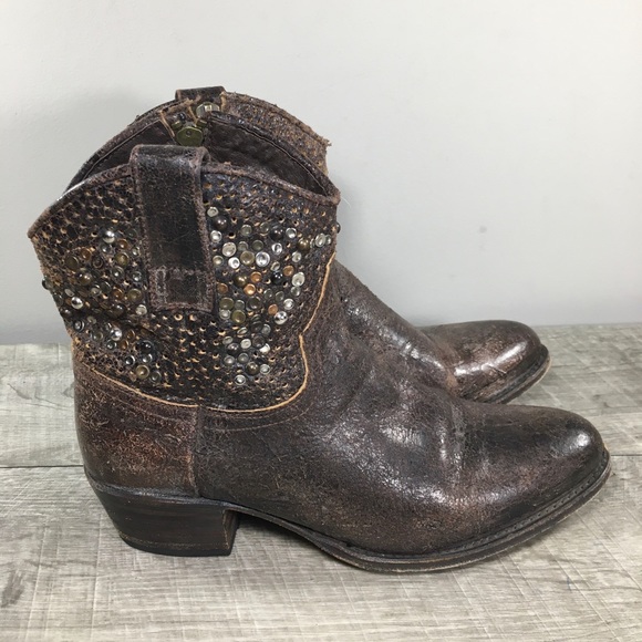 Frye | Shoes | Frye Womens 7786 Deborah Studded Distressed Leather ...